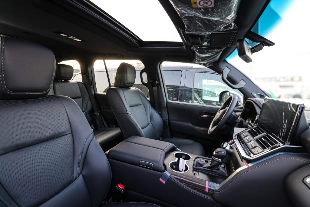 Toyota Land Cruiser VX 4L 2024 | White-Black | Best Price