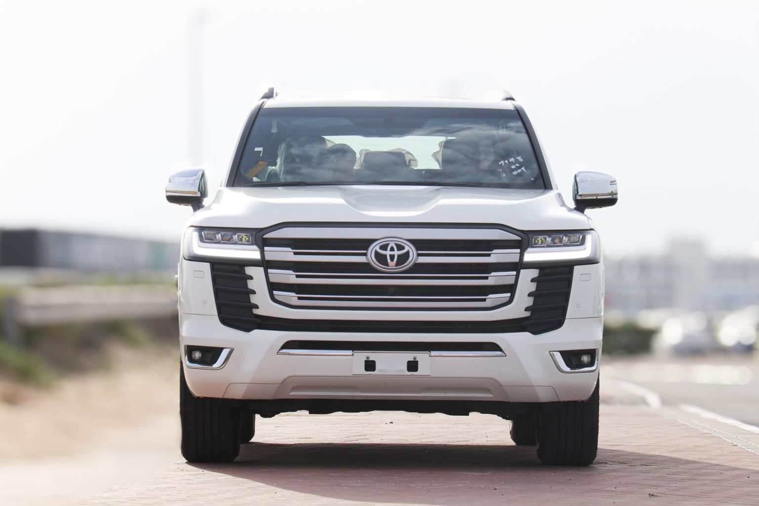 Land Cruiser VX 4L 2024 | White-Beige | Best Price