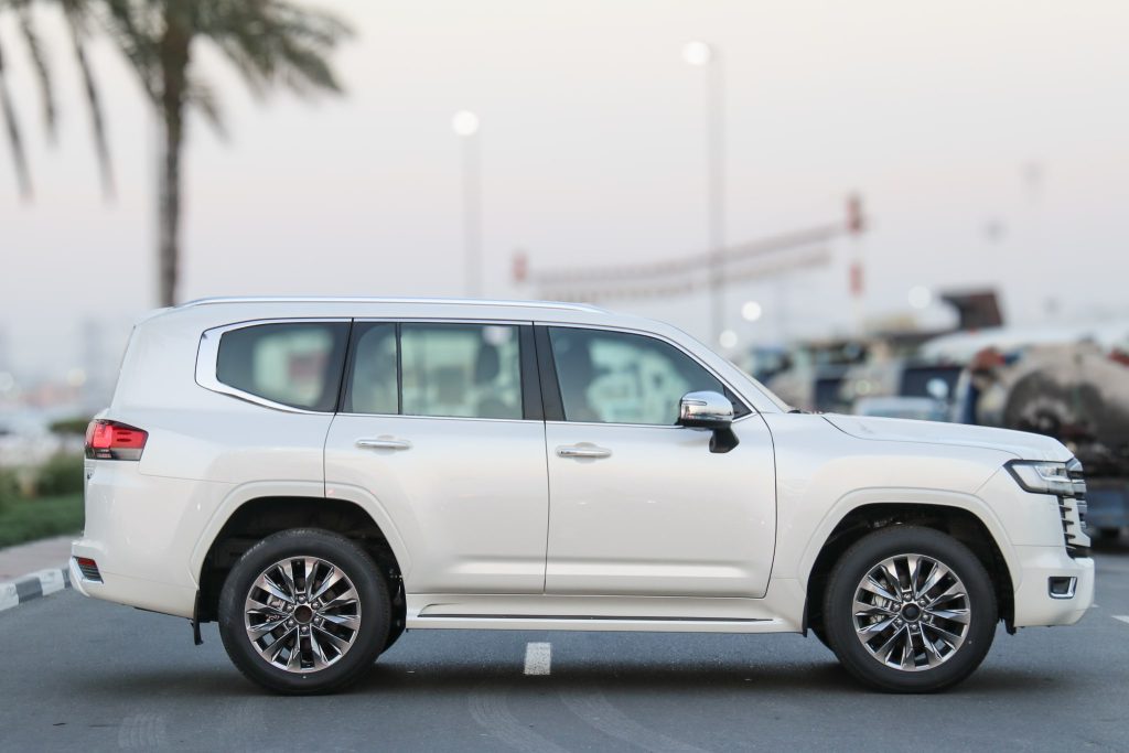 Toyota Land Cruiser VX 4L 2024 | White-Black | Best Price