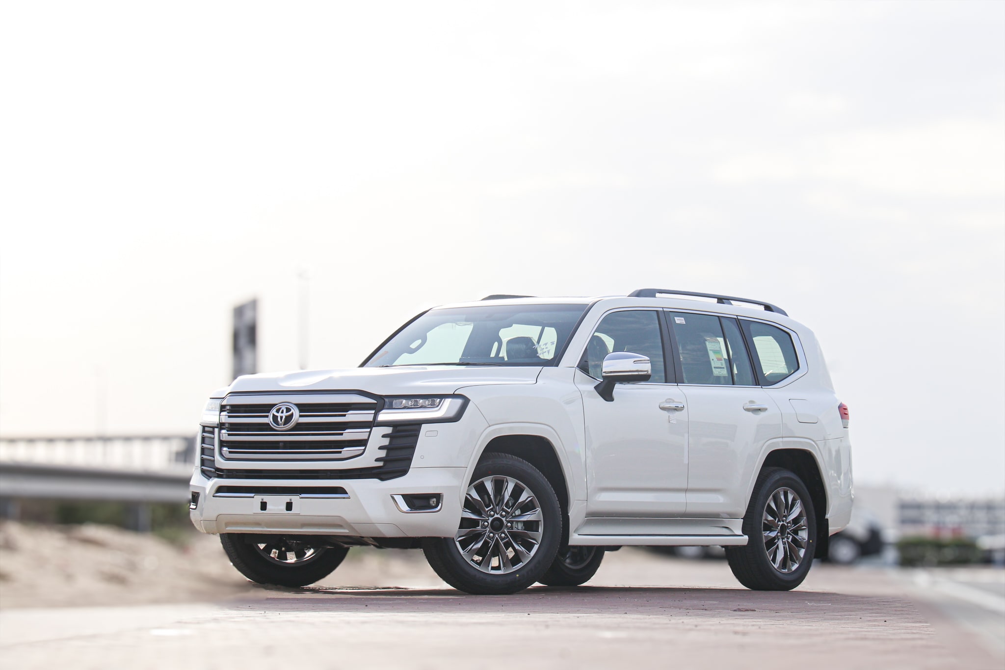 Land Cruiser VX 4L 2024 | White-Beige | Best Price