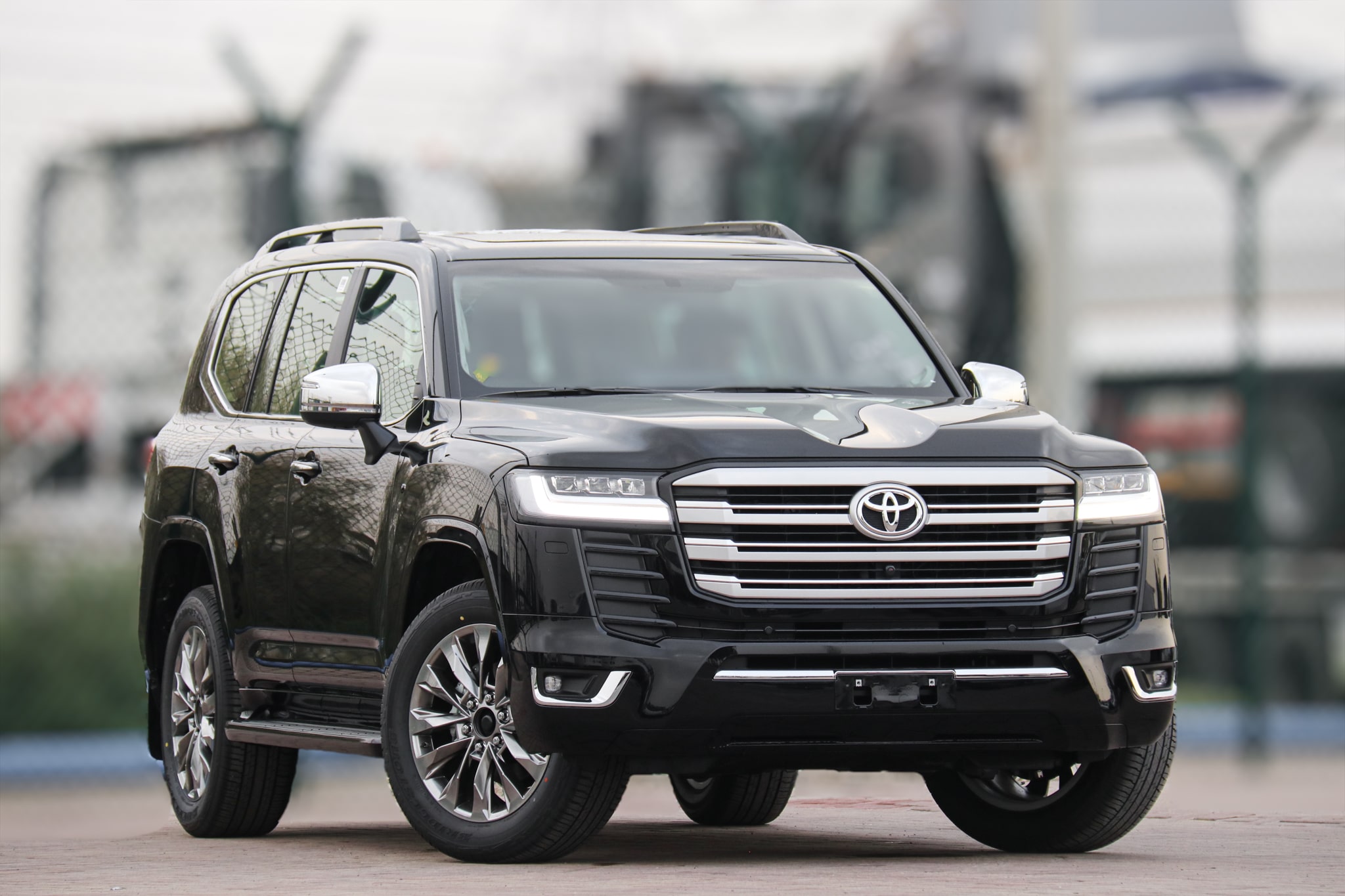 Toyota Land Cruiser VX 4L 2024 | Black-Beige | Best Price